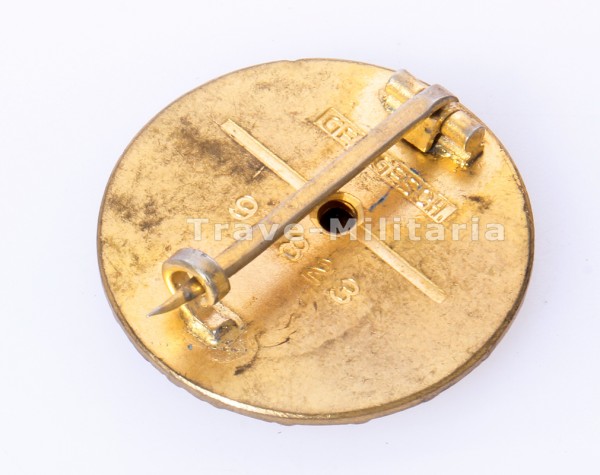 Set NSDAP Goldenes Parteiabzeichen Nr. 92823 | Archiv | Trave Militaria ...