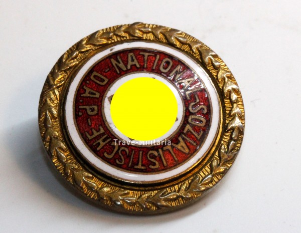 NSDAP Goldenes Parteiabzeichen kleine Ausführung | Archiv | Trave ...