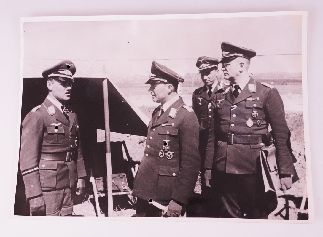 Pressefoto General der Flieger Geisler auf Sizilien | Archiv | Trave ...